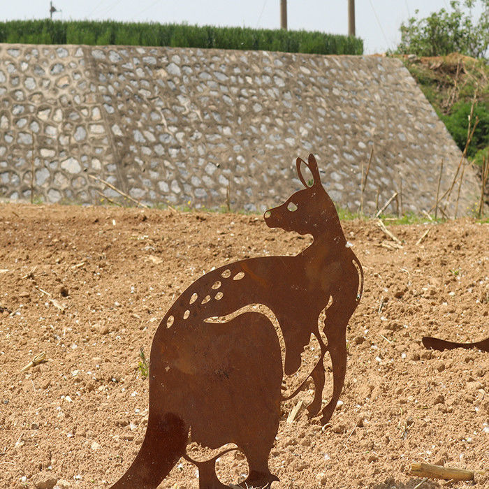 Opossum Shape Corten Steel Garden Metal Decorations With Low Maintenance